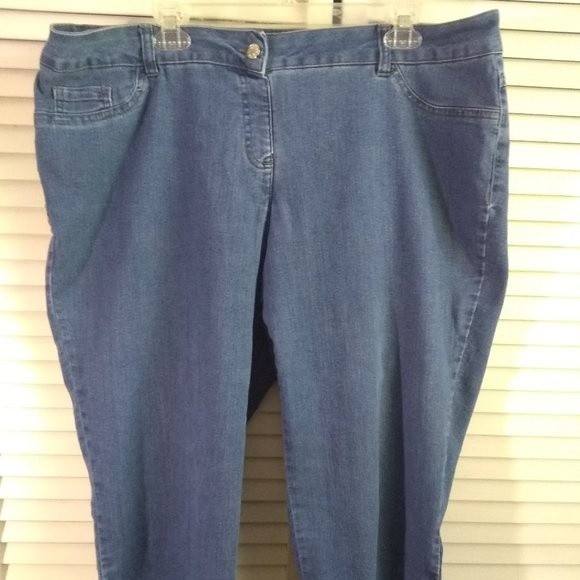 Allison Daley | Pants & Jumpsuits | Denim Capris By Allison Daley Size ...